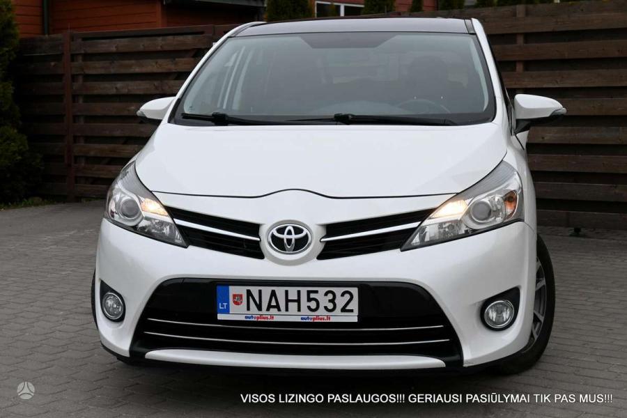 Balts Toyota Verso 2013 Kretinga, ar dzinēja tilpumu 2.00 L un nobraukumu 221 tūkst. km par 5799 €, foto 3 vietnē AUTOMOTO.COM.LV