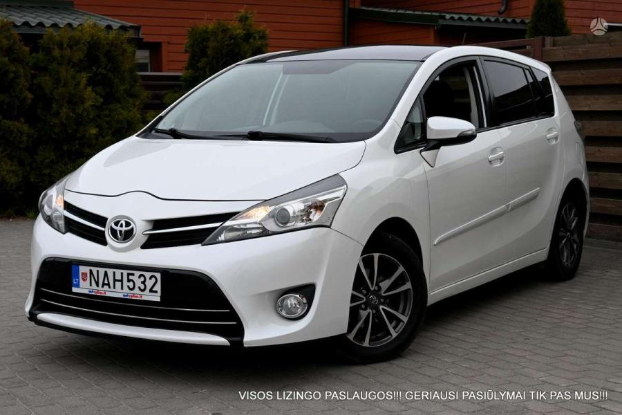 Balts Toyota Verso 2013 Kretinga, ar dzinēja tilpumu 2.00 L un nobraukumu 221 tūkst. km par 5799 €, foto 4 vietnē AUTOMOTO.COM.LV