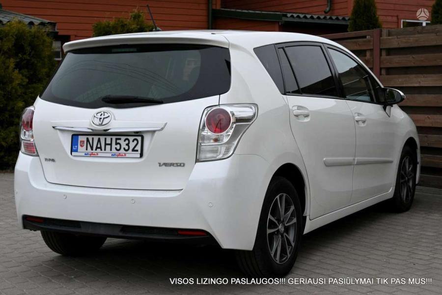 Balts Toyota Verso 2013 Kretinga, ar dzinēja tilpumu 2.00 L un nobraukumu 221 tūkst. km par 5799 €, foto 8 vietnē AUTOMOTO.COM.LV