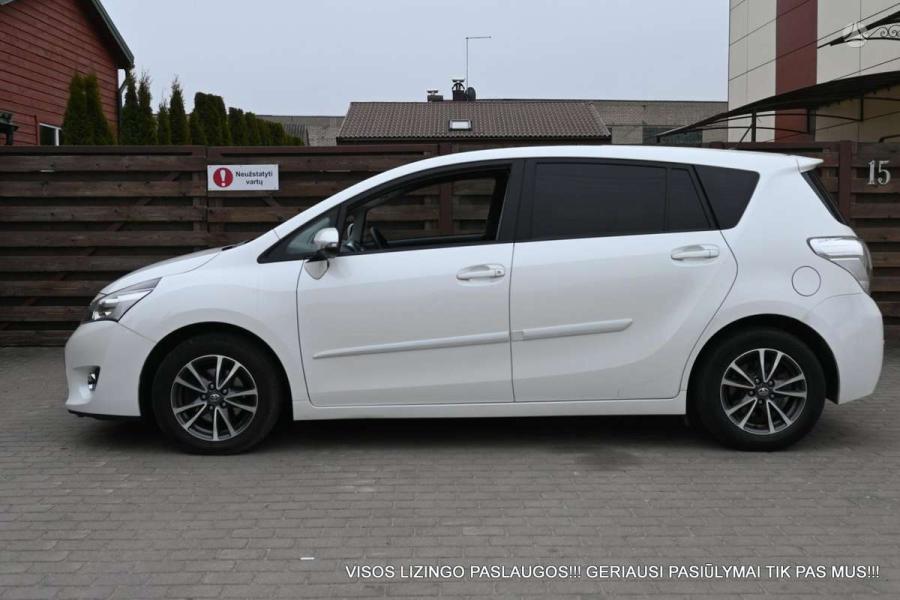 Balts Toyota Verso 2013 Kretinga, ar dzinēja tilpumu 2.00 L un nobraukumu 221 tūkst. km par 5799 €, foto 13 vietnē AUTOMOTO.COM.LV