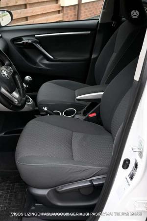 Balts Toyota Verso 2013 Kretinga, ar dzinēja tilpumu 2.00 L un nobraukumu 221 tūkst. km par 5799 €, foto 18 vietnē AUTOMOTO.COM.LV