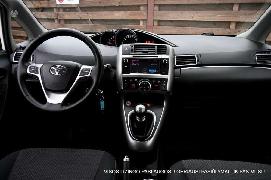 Balts Toyota Verso 2013 Kretinga, ar dzinēja tilpumu 2.00 L un nobraukumu 221 tūkst. km par 5799 €, foto 30 vietnē AUTOMOTO.COM.LV