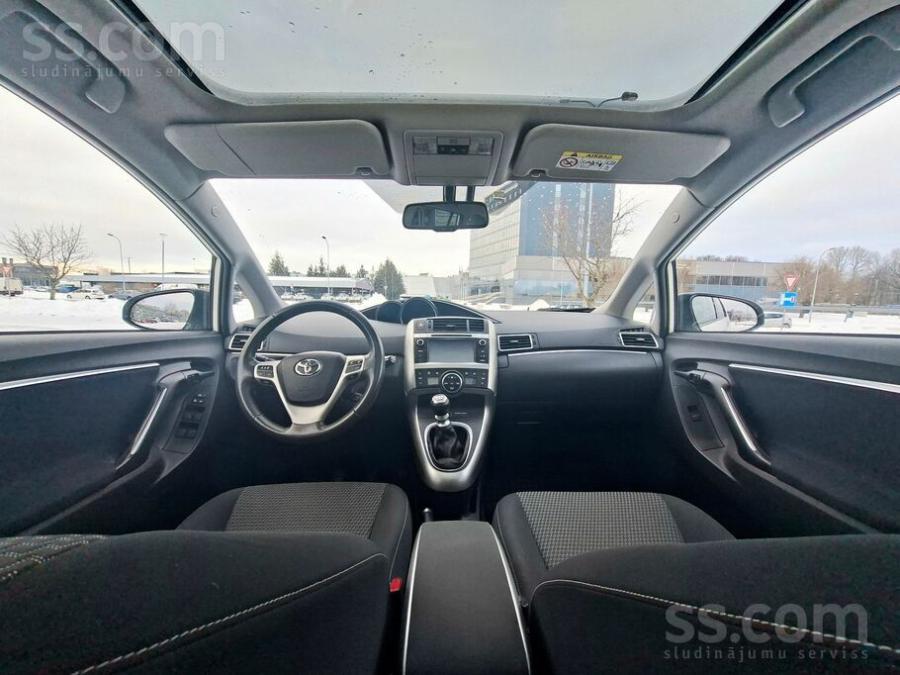 Balts Toyota Verso 2014 Rīga, ar dzinēja tilpumu 1.60 L un nobraukumu 188 tūkst. km par 6700 €, foto 11 vietnē AUTOMOTO.COM.LV