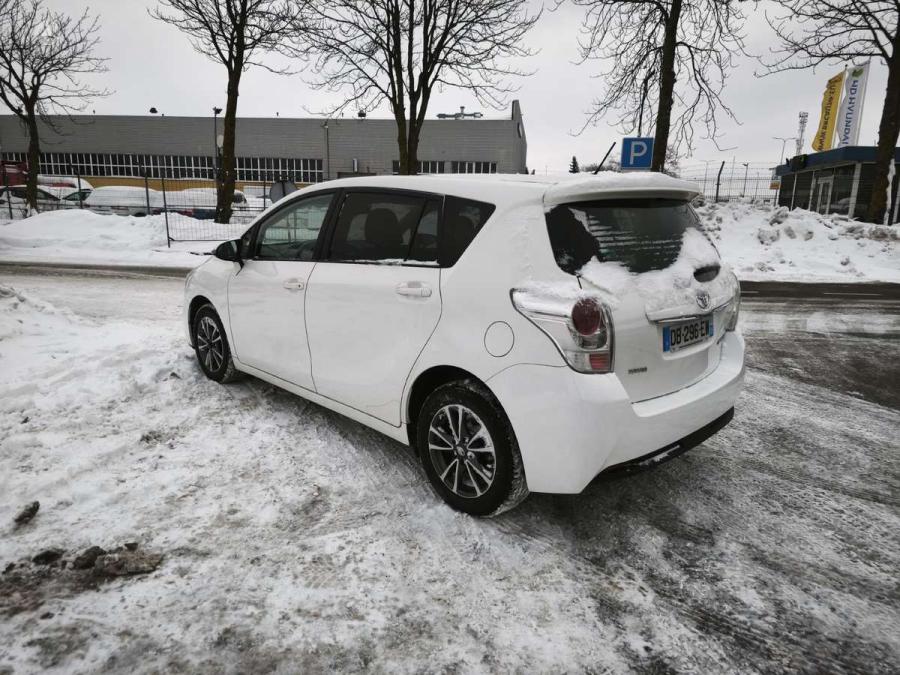 Balts Toyota Verso 2014 Klaipėda, ar dzinēja tilpumu 2.00 L un nobraukumu 230 tūkst. km par 6490 €, foto 7 vietnē AUTOMOTO.COM.LV