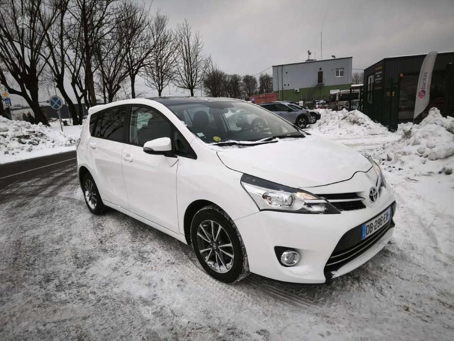 Balts Toyota Verso 2014 Klaipėda, ar dzinēja tilpumu 2.00 L un nobraukumu 230 tūkst. km par 6490 €, foto 10 vietnē AUTOMOTO.COM.LV
