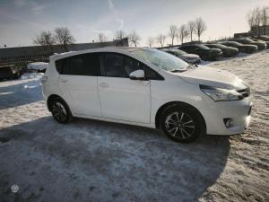 Balts Toyota Verso 2014 Klaipėda, ar dzinēja tilpumu 2.00 L un nobraukumu 230 tūkst. km par 6490 €, foto 27 vietnē AUTOMOTO.COM.LV