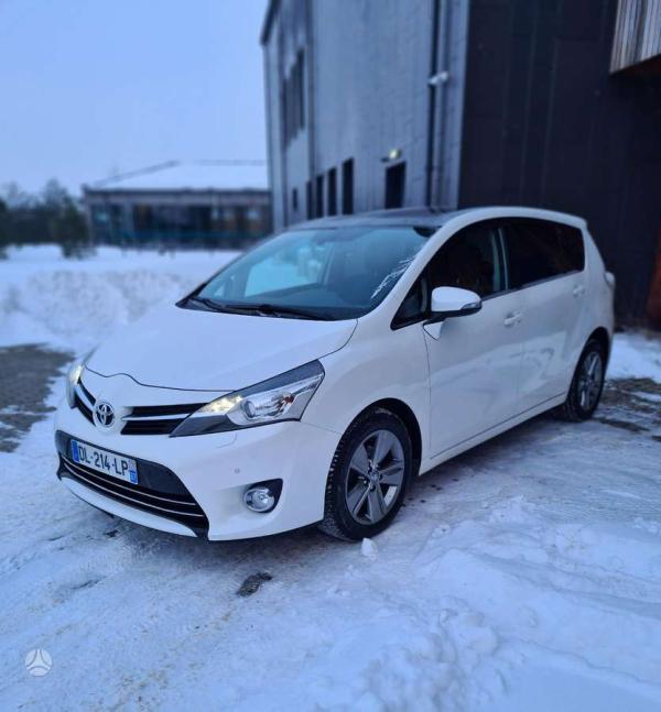 Balts Toyota Verso 2014 Tauragė, ar dzinēja tilpumu 1.60 L un nobraukumu 159 tūkst. km par 6900 €, foto 10 vietnē AUTOMOTO.COM.LV