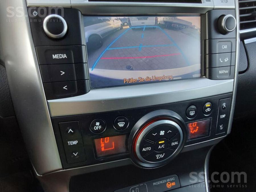 Balts Toyota Verso 2014 Ogre, ar dzinēja tilpumu 1.60 L un nobraukumu 180 tūkst. km par 6500 €, foto 15 vietnē AUTOMOTO.COM.LV