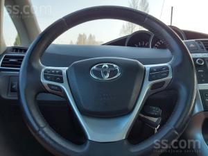 Balts Toyota Verso 2014 Ogre, ar dzinēja tilpumu 1.60 L un nobraukumu 180 tūkst. km par 6500 €, foto 16 vietnē AUTOMOTO.COM.LV