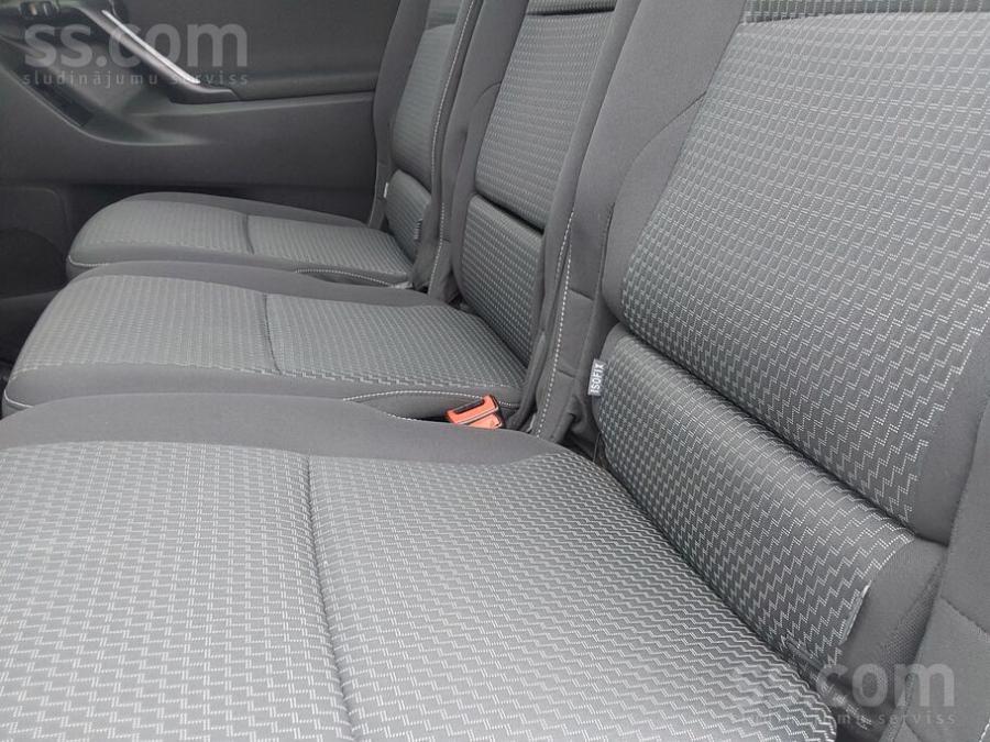Balts Toyota Verso 2014 Ogre, ar dzinēja tilpumu 1.60 L un nobraukumu 180 tūkst. km par 6500 €, foto 25 vietnē AUTOMOTO.COM.LV