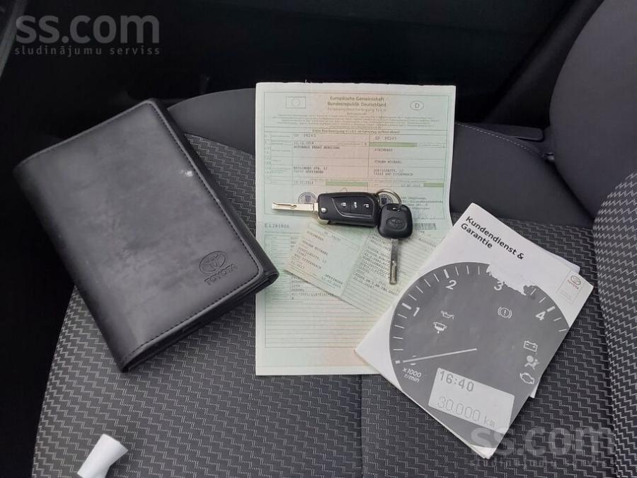 Balts Toyota Verso 2014 Ogre, ar dzinēja tilpumu 1.60 L un nobraukumu 180 tūkst. km par 6500 €, foto 29 vietnē AUTOMOTO.COM.LV