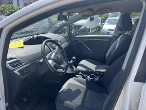 Balts Toyota Verso 2014 Panevēža, ar dzinēja tilpumu 1.60 L un nobraukumu 300 tūkst. km par 3950 €, foto 5 vietnē AUTOMOTO.COM.LV