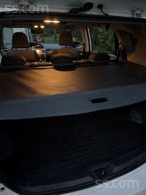 White Toyota Verso 2014 in Riga, with an engine capacity of 1.60 L and mileage of 211 thousand km for 4450 €, photo 25 on AUTOMOTO.COM.LV