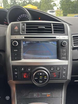 Balts Toyota Verso 2014 Tauragė, ar dzinēja tilpumu 1.60 L un nobraukumu 230 tūkst. km par 3900 €, foto 13 vietnē AUTOMOTO.COM.LV