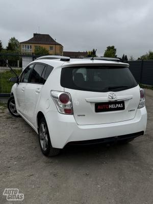 White Toyota Verso 2015 in Klaipeda, with an engine capacity of 1.60 L and mileage of 281 thousand km for 6499 €, photo 6 on AUTOMOTO.COM.LV