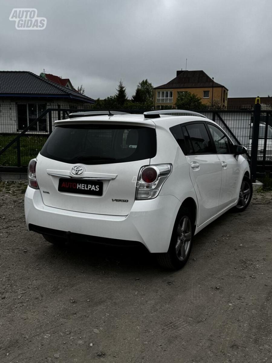 White Toyota Verso 2015 in Klaipeda, with an engine capacity of 1.60 L and mileage of 281 thousand km for 6499 €, photo 9 on AUTOMOTO.COM.LV