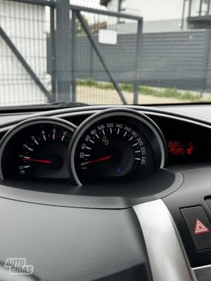 White Toyota Verso 2015 in Klaipeda, with an engine capacity of 1.60 L and mileage of 281 thousand km for 6499 €, photo 19 on AUTOMOTO.COM.LV