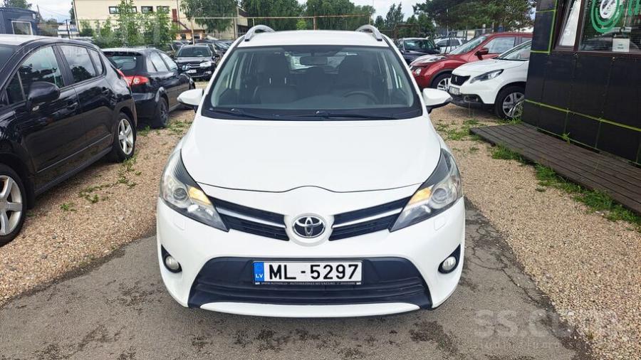 Balts Toyota Verso 2016 Rīga, ar dzinēja tilpumu 1.60 L un nobraukumu 185 tūkst. km par 4950 €, foto 6 vietnē AUTOMOTO.COM.LV