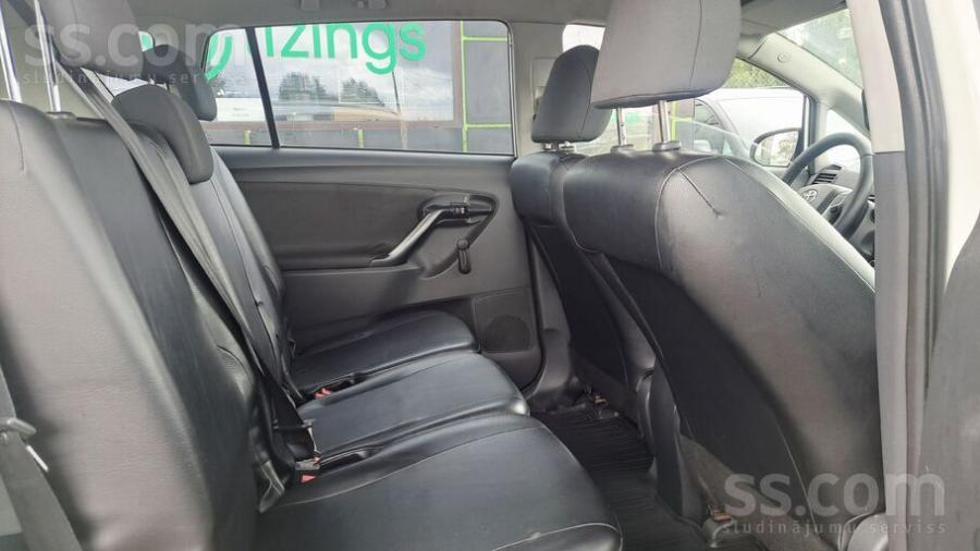 Balts Toyota Verso 2016 Rīga, ar dzinēja tilpumu 1.60 L un nobraukumu 185 tūkst. km par 4950 €, foto 15 vietnē AUTOMOTO.COM.LV