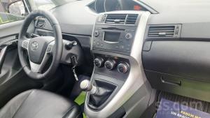 Balts Toyota Verso 2016 Rīga, ar dzinēja tilpumu 1.60 L un nobraukumu 185 tūkst. km par 4950 €, foto 20 vietnē AUTOMOTO.COM.LV