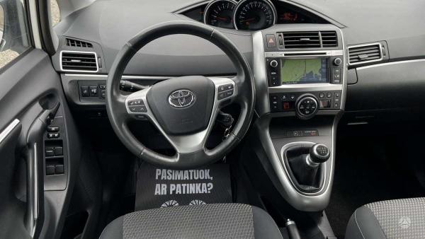Balts Toyota Verso 2016 Marijampole, ar dzinēja tilpumu 1.60 L un nobraukumu 279 tūkst. km par 6490 €, foto 2 vietnē AUTOMOTO.COM.LV