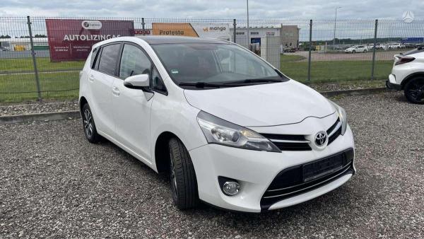 Balts Toyota Verso 2016 Marijampole, ar dzinēja tilpumu 1.60 L un nobraukumu 279 tūkst. km par 6490 €, foto 8 vietnē AUTOMOTO.COM.LV