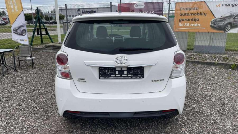 Balts Toyota Verso 2016 Marijampole, ar dzinēja tilpumu 1.60 L un nobraukumu 279 tūkst. km par 6490 €, foto 11 vietnē AUTOMOTO.COM.LV