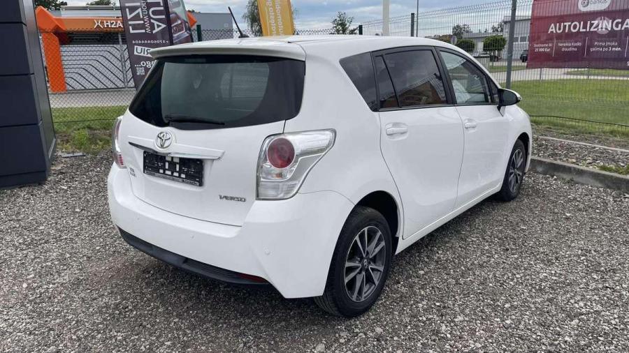 Balts Toyota Verso 2016 Marijampole, ar dzinēja tilpumu 1.60 L un nobraukumu 279 tūkst. km par 6490 €, foto 12 vietnē AUTOMOTO.COM.LV