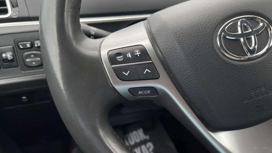 Balts Toyota Verso 2016 Marijampole, ar dzinēja tilpumu 1.60 L un nobraukumu 279 tūkst. km par 6490 €, foto 27 vietnē AUTOMOTO.COM.LV