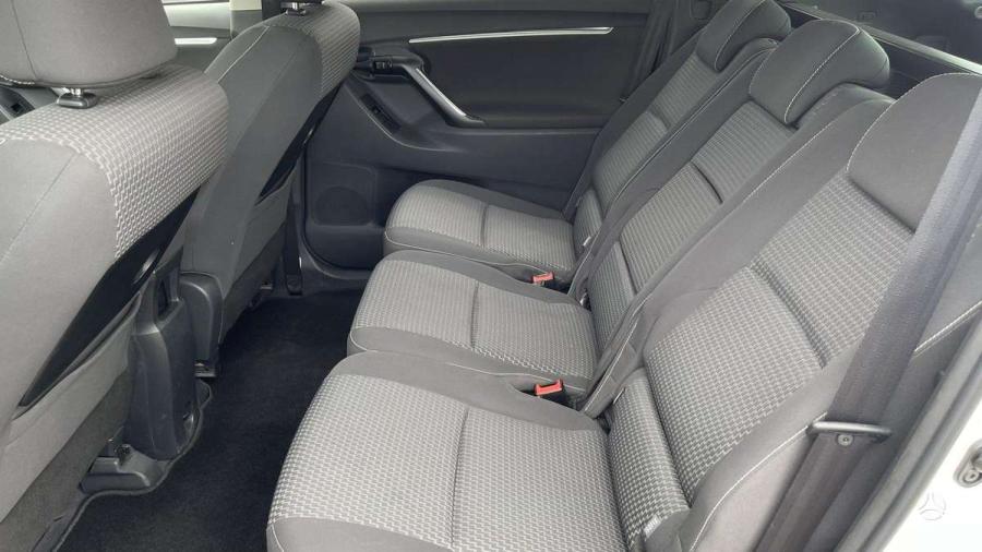Balts Toyota Verso 2016 Marijampole, ar dzinēja tilpumu 1.60 L un nobraukumu 279 tūkst. km par 6490 €, foto 34 vietnē AUTOMOTO.COM.LV