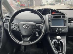 White Toyota Verso 2017 in Kaunas, with an engine capacity of 1.60 L and mileage of 225 thousand km for 7300 €, photo 15 on AUTOMOTO.COM.LV