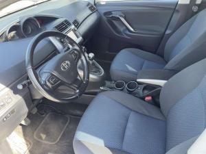 Balts Toyota Verso 2017 Šauļi, ar dzinēja tilpumu 1.60 L un nobraukumu 149 tūkst. km par 4600 €, foto 10 vietnē AUTOMOTO.COM.LV