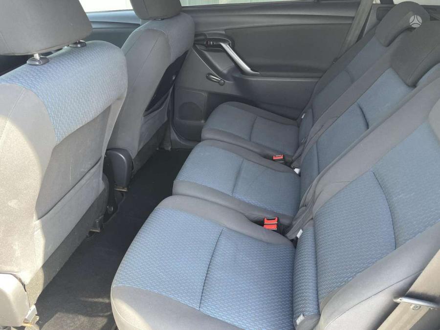Balts Toyota Verso 2017 Šauļi, ar dzinēja tilpumu 1.60 L un nobraukumu 149 tūkst. km par 4600 €, foto 12 vietnē AUTOMOTO.COM.LV
