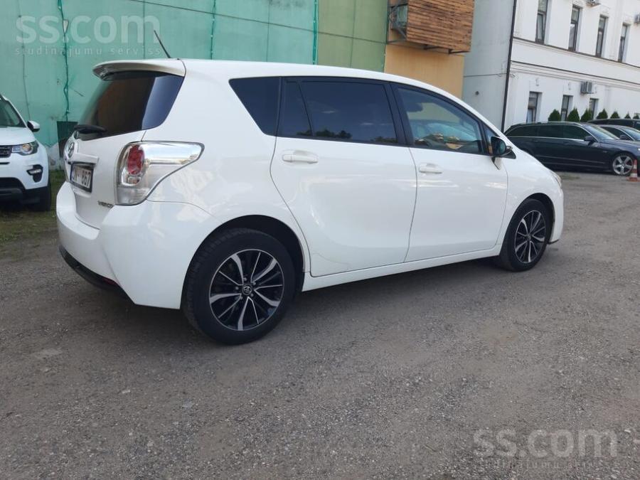Balts Toyota Verso 2017 Daugavpils, ar dzinēja tilpumu 1.60 L un nobraukumu 0 tūkst. km par 6350 €, foto 7 vietnē AUTOMOTO.COM.LV