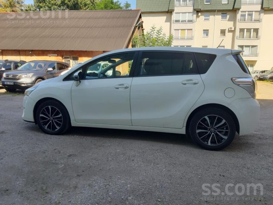 Balts Toyota Verso 2017 Daugavpils, ar dzinēja tilpumu 1.60 L un nobraukumu 0 tūkst. km par 6350 €, foto 12 vietnē AUTOMOTO.COM.LV