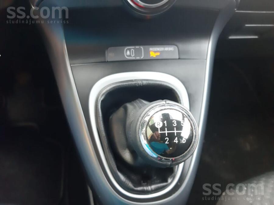 Balts Toyota Verso 2017 Daugavpils, ar dzinēja tilpumu 1.60 L un nobraukumu 0 tūkst. km par 6350 €, foto 21 vietnē AUTOMOTO.COM.LV