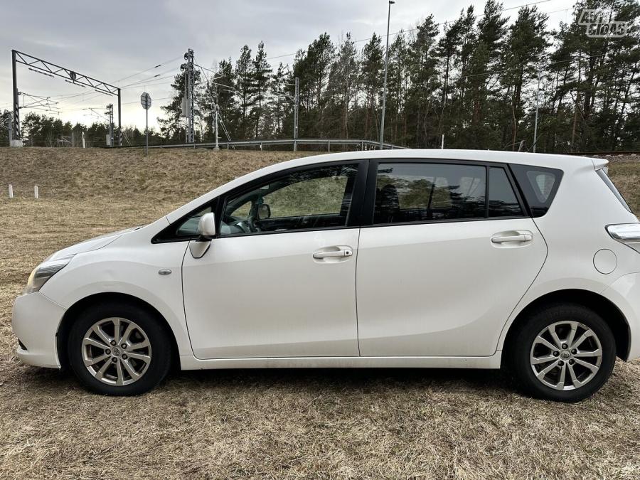 Balts Toyota Verso 2011 Viļņa, ar dzinēja tilpumu 2.00 L un nobraukumu 270 tūkst. km par 4250 €, foto 33 vietnē AUTOMOTO.COM.LV
