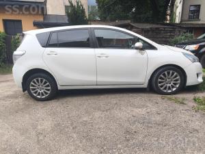 Balts Toyota Verso 2013 Rīga, ar dzinēja tilpumu 2.00 L un nobraukumu 170 tūkst. km par 5950 €, foto 5 vietnē AUTOMOTO.COM.LV