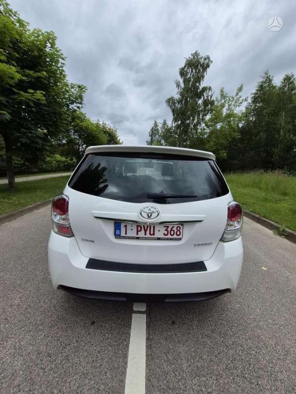 Balts Toyota Verso 2013 Viļņa, ar dzinēja tilpumu 2.00 L un nobraukumu 289 tūkst. km par 4800 €, foto 7 vietnē AUTOMOTO.COM.LV