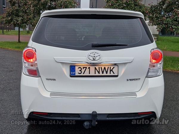 Balts Toyota Verso 2014 Tallina, ar dzinēja tilpumu 1.60 L un nobraukumu 39 tūkst. km par 9950 €, foto 8 vietnē AUTOMOTO.COM.LV
