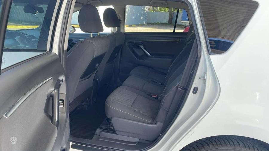 Balts Toyota Verso 2014 Marijampole, ar dzinēja tilpumu 1.60 L un nobraukumu 250 tūkst. km par 4699 €, foto 20 vietnē AUTOMOTO.COM.LV