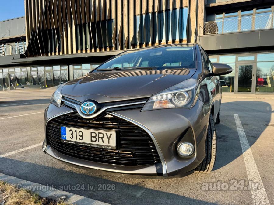 Smilšu krāsa Toyota Yaris 2016 Tallina, ar dzinēja tilpumu 1.50 L un nobraukumu 36 tūkst. km par 10400 €, foto 1 vietnē AUTOMOTO.COM.LV