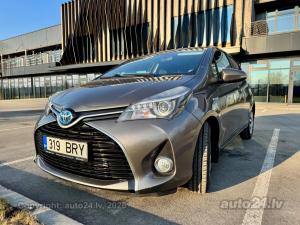 Smilšu krāsa Toyota Yaris 2016 Tallina, ar dzinēja tilpumu 1.50 L un nobraukumu 36 tūkst. km par 10400 €, foto 3 vietnē AUTOMOTO.COM.LV
