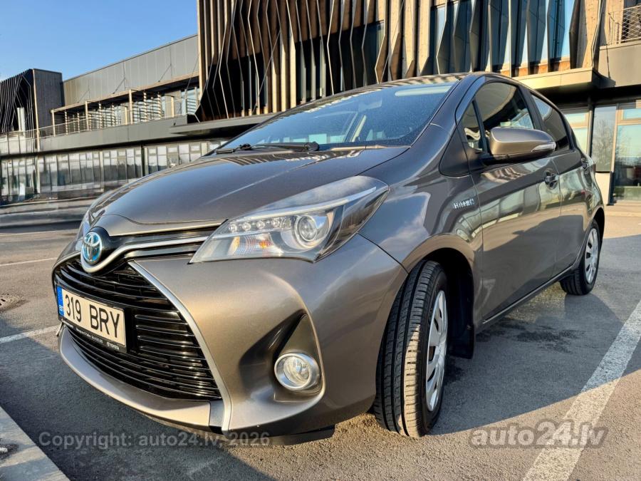 Smilšu krāsa Toyota Yaris 2016 Tallina, ar dzinēja tilpumu 1.50 L un nobraukumu 36 tūkst. km par 10400 €, foto 4 vietnē AUTOMOTO.COM.LV