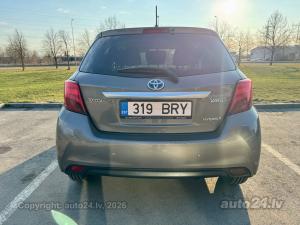 Smilšu krāsa Toyota Yaris 2016 Tallina, ar dzinēja tilpumu 1.50 L un nobraukumu 36 tūkst. km par 10400 €, foto 6 vietnē AUTOMOTO.COM.LV