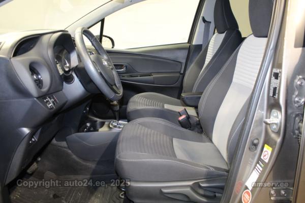Smilšu krāsa Toyota Yaris 2018 Tallina, ar dzinēja tilpumu 1.50 L un nobraukumu 81 tūkst. km par 13490 €, foto 11 vietnē AUTOMOTO.COM.LV