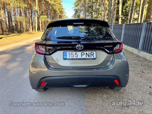 Beige Toyota Yaris 2020 in Tallinn, with an engine capacity of 1.50 L and mileage of 46 thousand km for 13900 €, photo 3 on AUTOMOTO.COM.LV