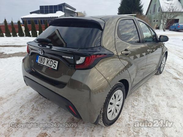 Smilšu krāsa Toyota Yaris 2021 Tallina, ar dzinēja tilpumu 1.50 L un nobraukumu 138 tūkst. km par 14900 €, foto 5 vietnē AUTOMOTO.COM.LV