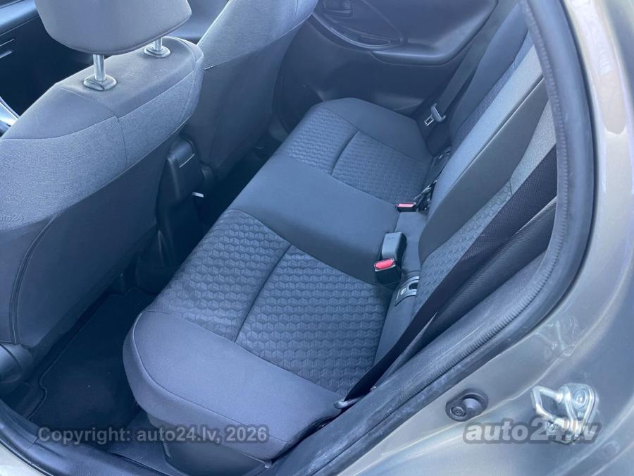 Smilšu krāsa Toyota Yaris 2023 Tartu, ar dzinēja tilpumu 1.50 L un nobraukumu 112 tūkst. km par 14990 €, foto 12 vietnē AUTOMOTO.COM.LV