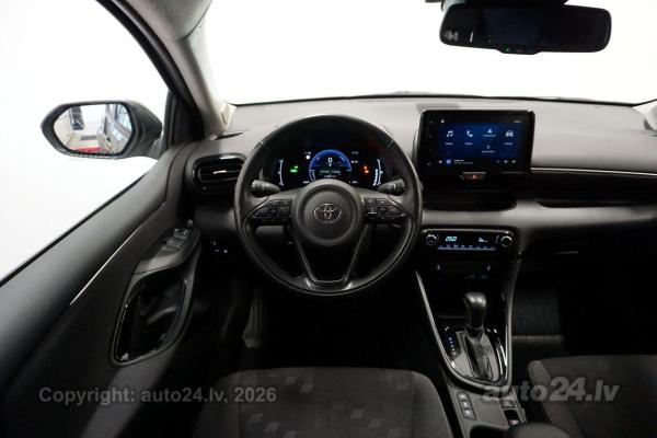Smilšu krāsa Toyota Yaris 2024 Tartu, ar dzinēja tilpumu 1.50 L un nobraukumu 25 tūkst. km par 21490 €, foto 9 vietnē AUTOMOTO.COM.LV